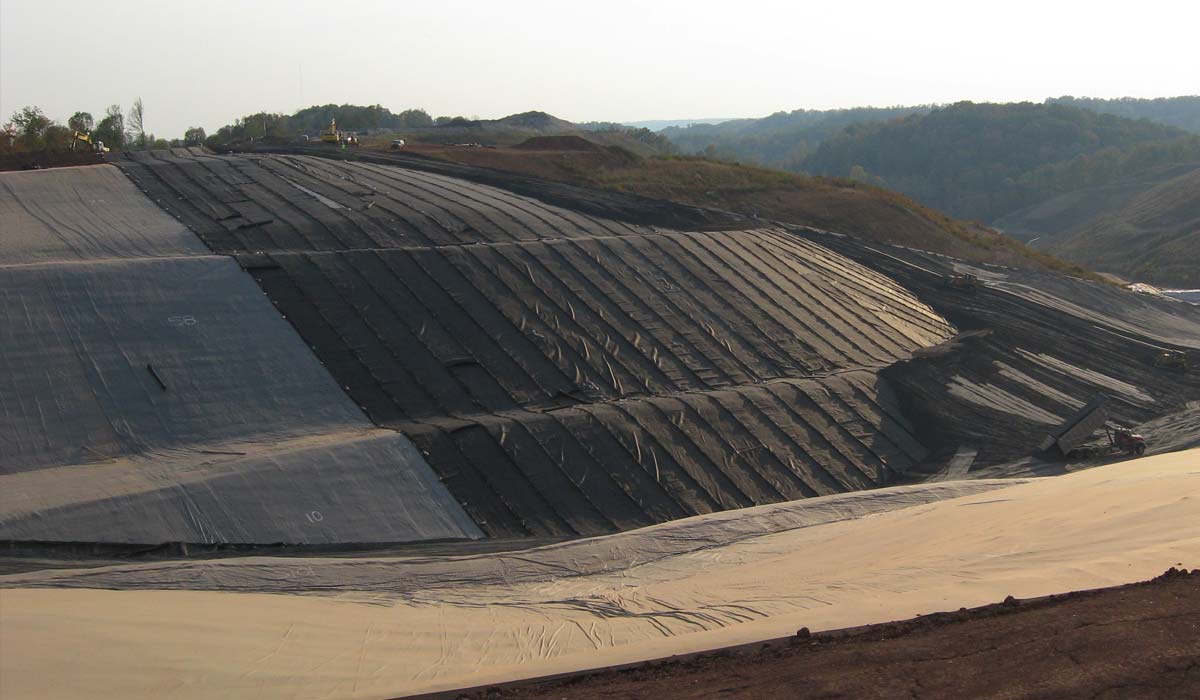 Waste to resource: Applicability of fly ash as landfill geoliner to ...